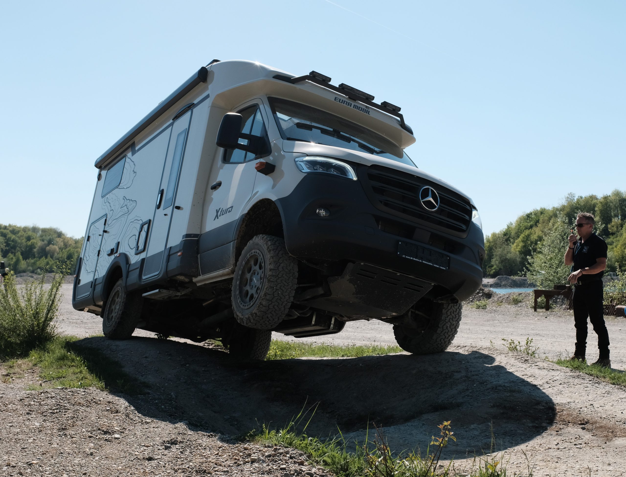 Opplæring i terrengkjøring med 4x4 i løpet av 1. mai 2026 - Eura Mobil